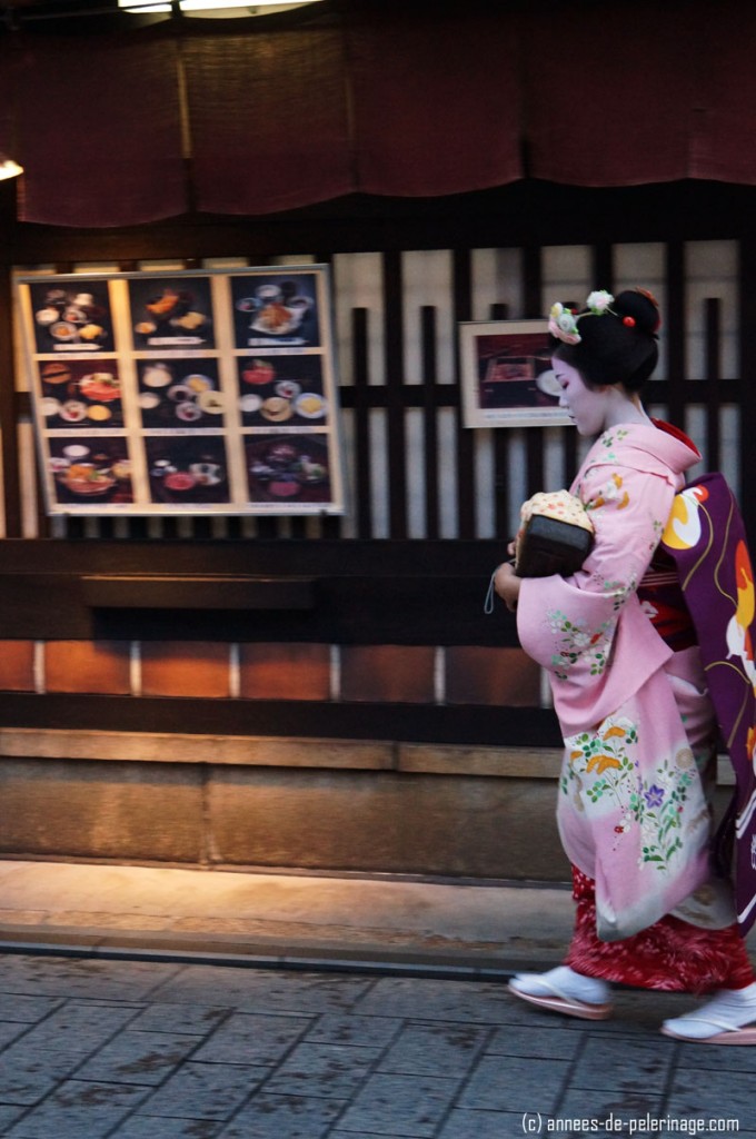 How to see a Geisha in Kyoto, Japan | Keep moving