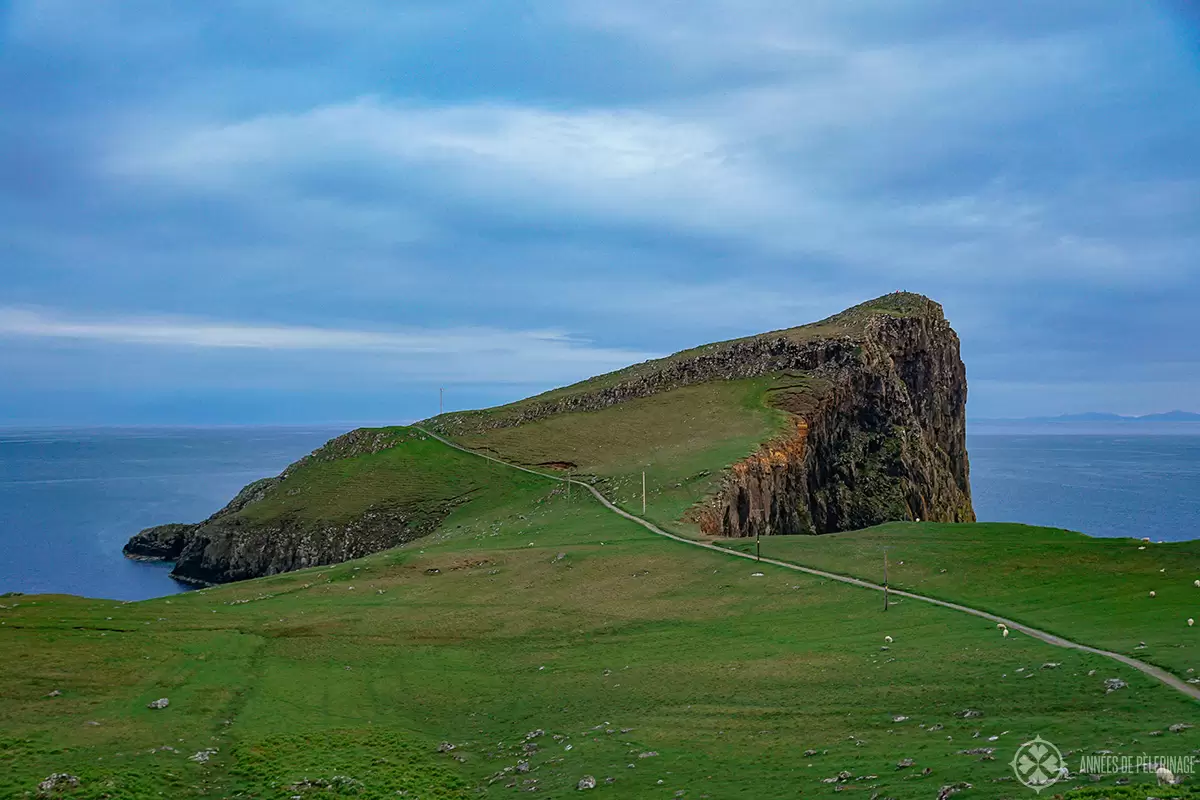 Neist Point Lighthouse on the Isle of Skye [A guide for tourists]