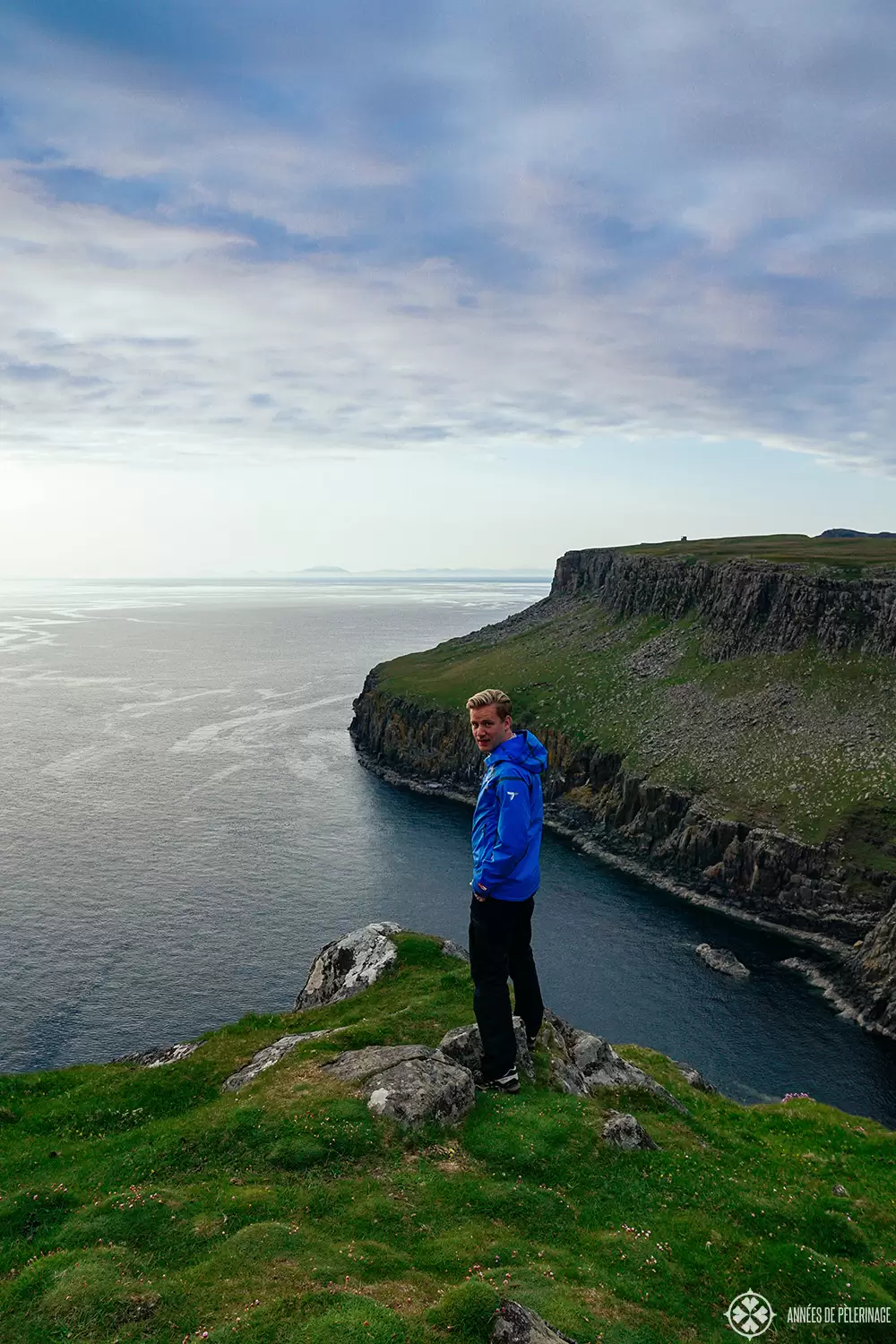 Neist Point Lighthouse on the Isle of Skye [A guide for tourists]