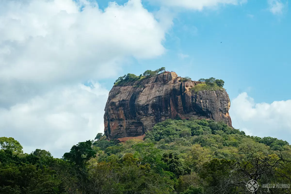 Climbing Sigiriya - Tips for visiting Sri Lanka's famous Lion Rock [2019]