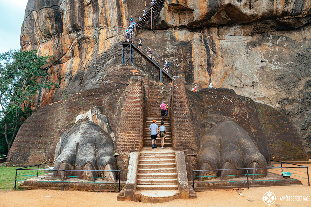 Climbing Sigiriya - Tips for visiting Sri Lanka's famous Lion Rock [2019]