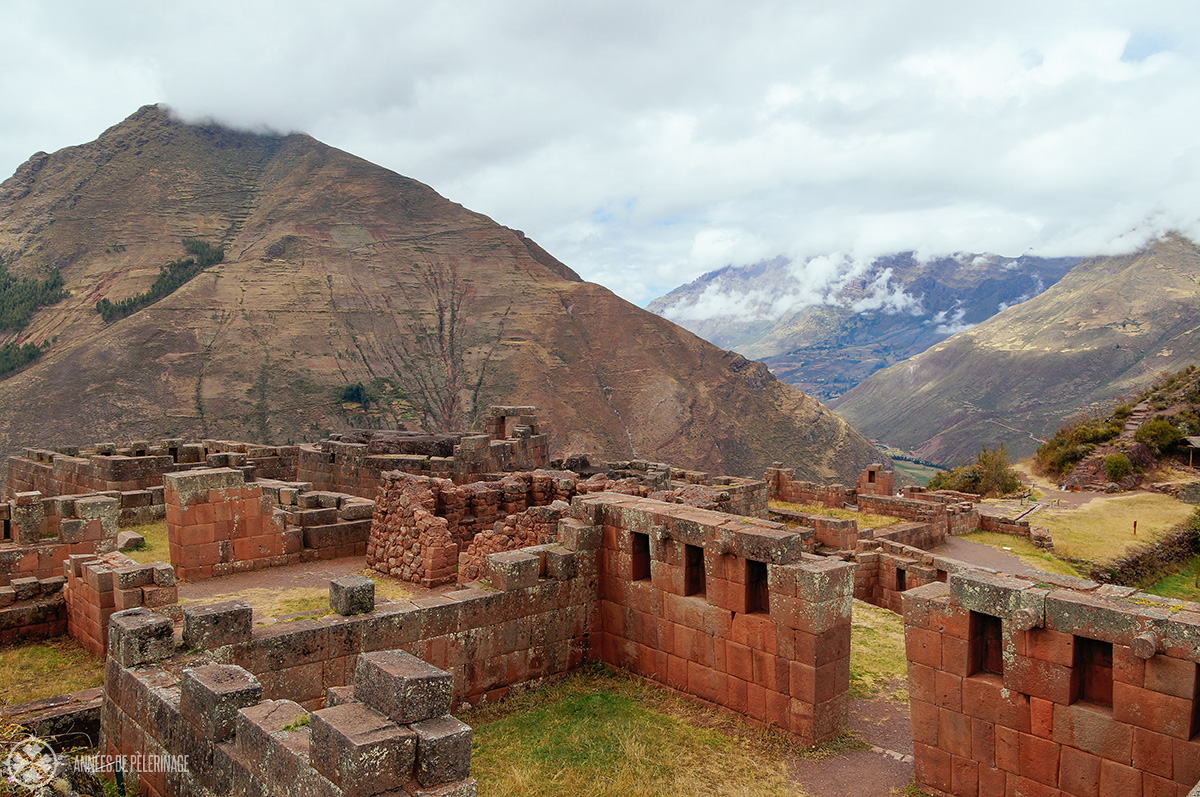 Pisac ruins & market travel guide [plan your perfect daytrip]