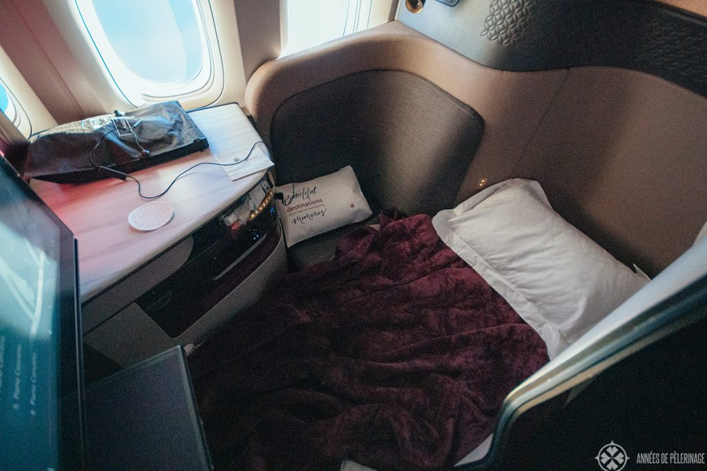 Qsuites review - A detailed look at the Qatar Airways business class